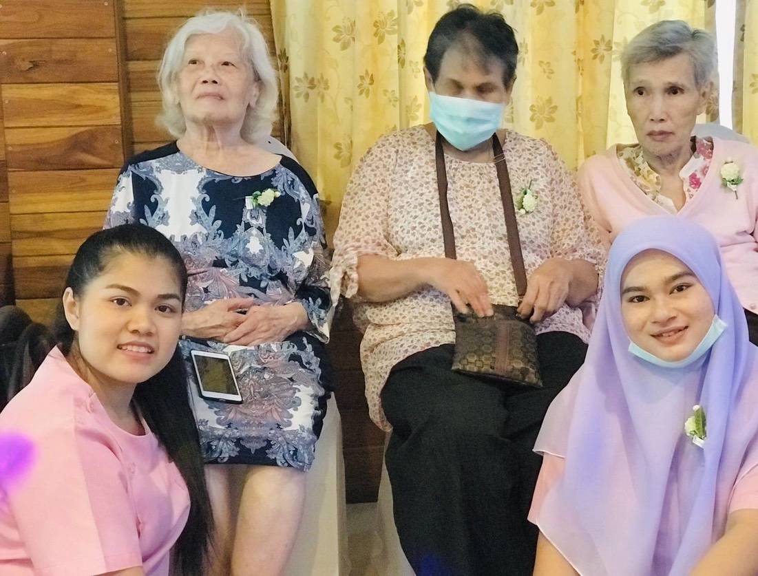 ศูนย์ดูแลผู้สูงอายุกรุงเทพฯ Elderly Care Bangkok - Proudlycare